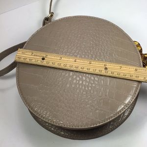 Madison West | Bags | Madison West Purse Faux Snakeskin Round Crossbody ...